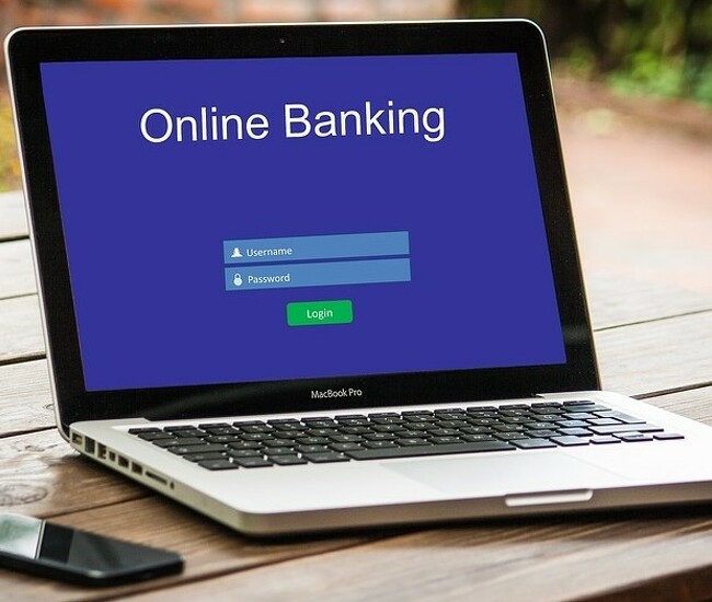 Döbbenetesen sokan váltak áldozatává online csalásnak - alon.hu