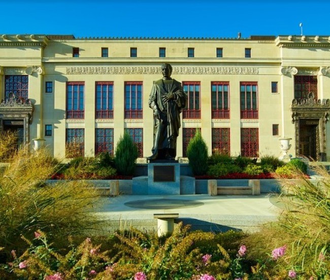 Amerikai tüntetések - Megrongálták Kolumbusz Kristóf szobrait is - alon.hu