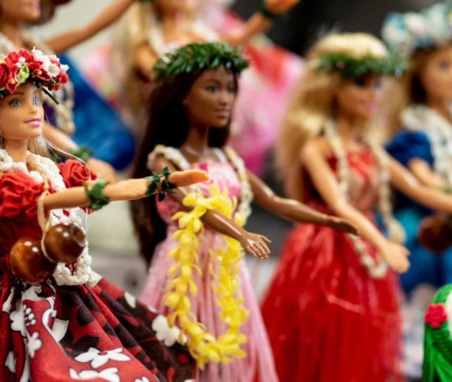 Újabb inspiráló nőkről mintázott Barbie babát a Mattel - alon.hu