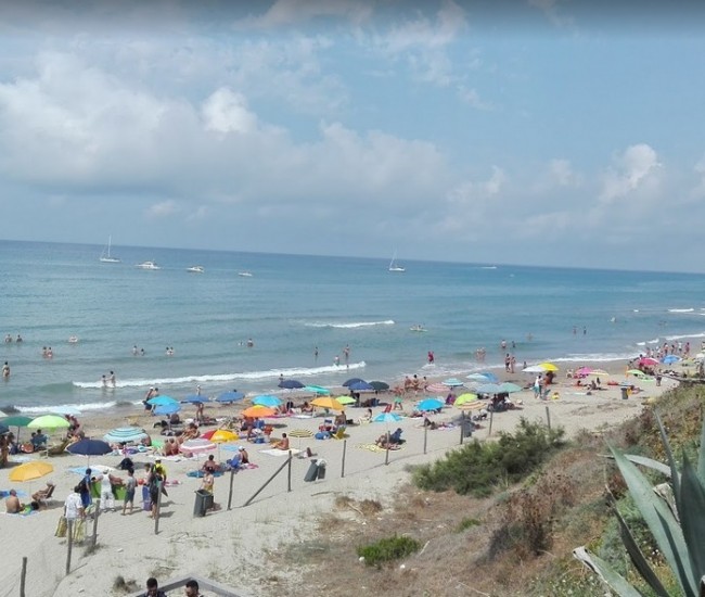 Teltházas tengerparti strandok két éve voltak utoljára - alon.hu