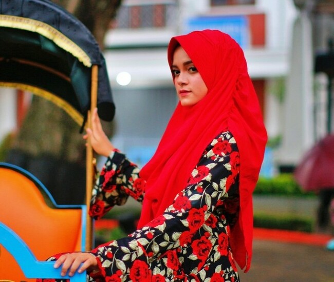 Tizedik éve rendezik meg a hidzsáb világnapját - alon.hu