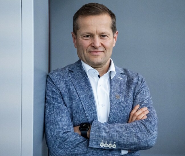 Krausz Ferenc, Pierre Agostini és Anne L'Huillier fizikussal együtt ...